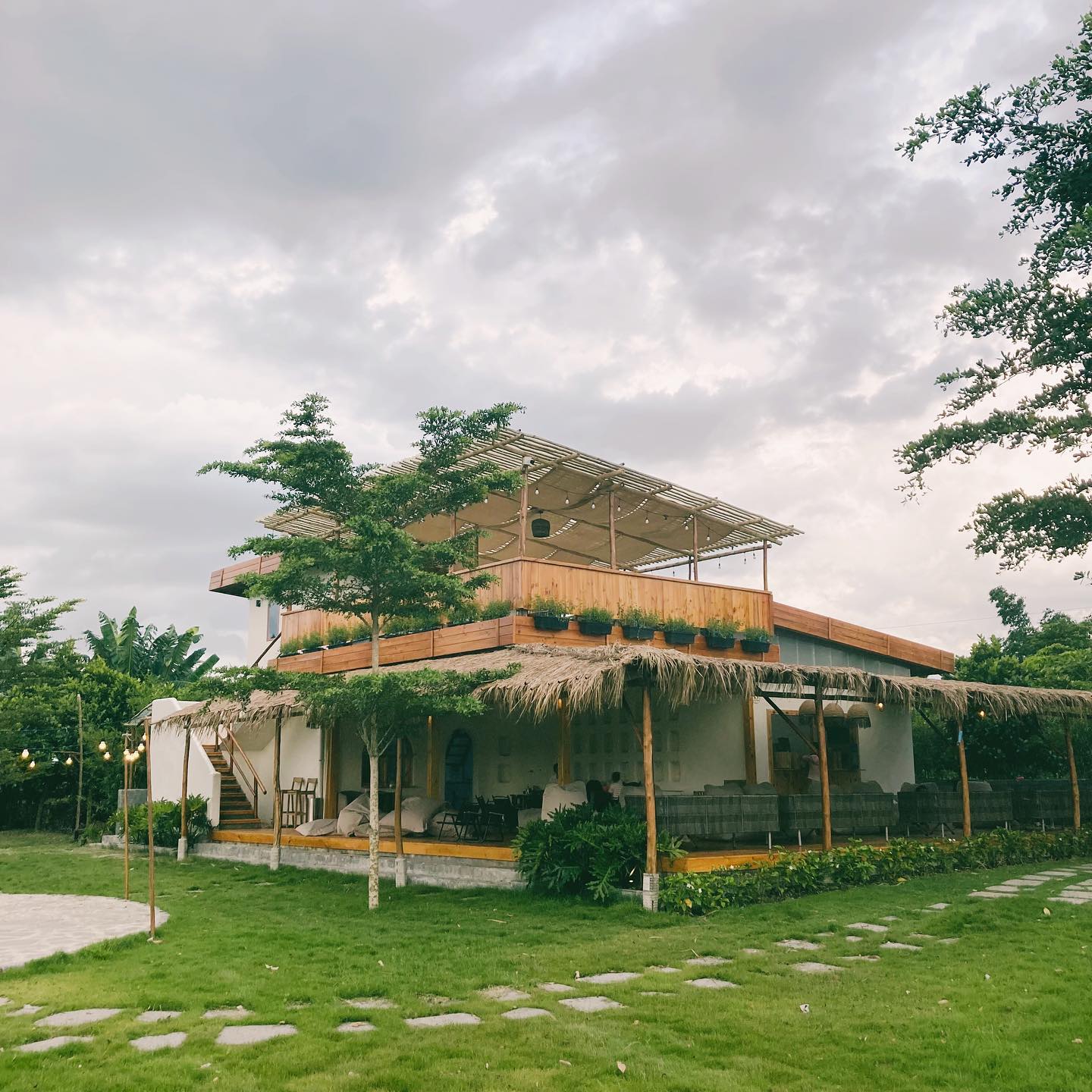 TOP 5 - ĐỊA ĐIỂM GLAMPING KHÔNG THỂ BỎ QUA TRONG DỊP CUỐI TUẦN - CAZTUS ...